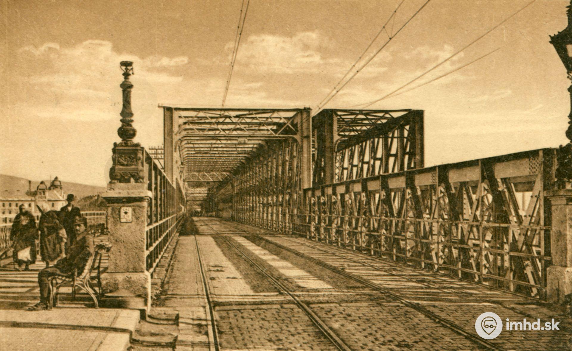 Na Starom moste po 81 rokoch skončili autobusy • imhd.sk Bratislava