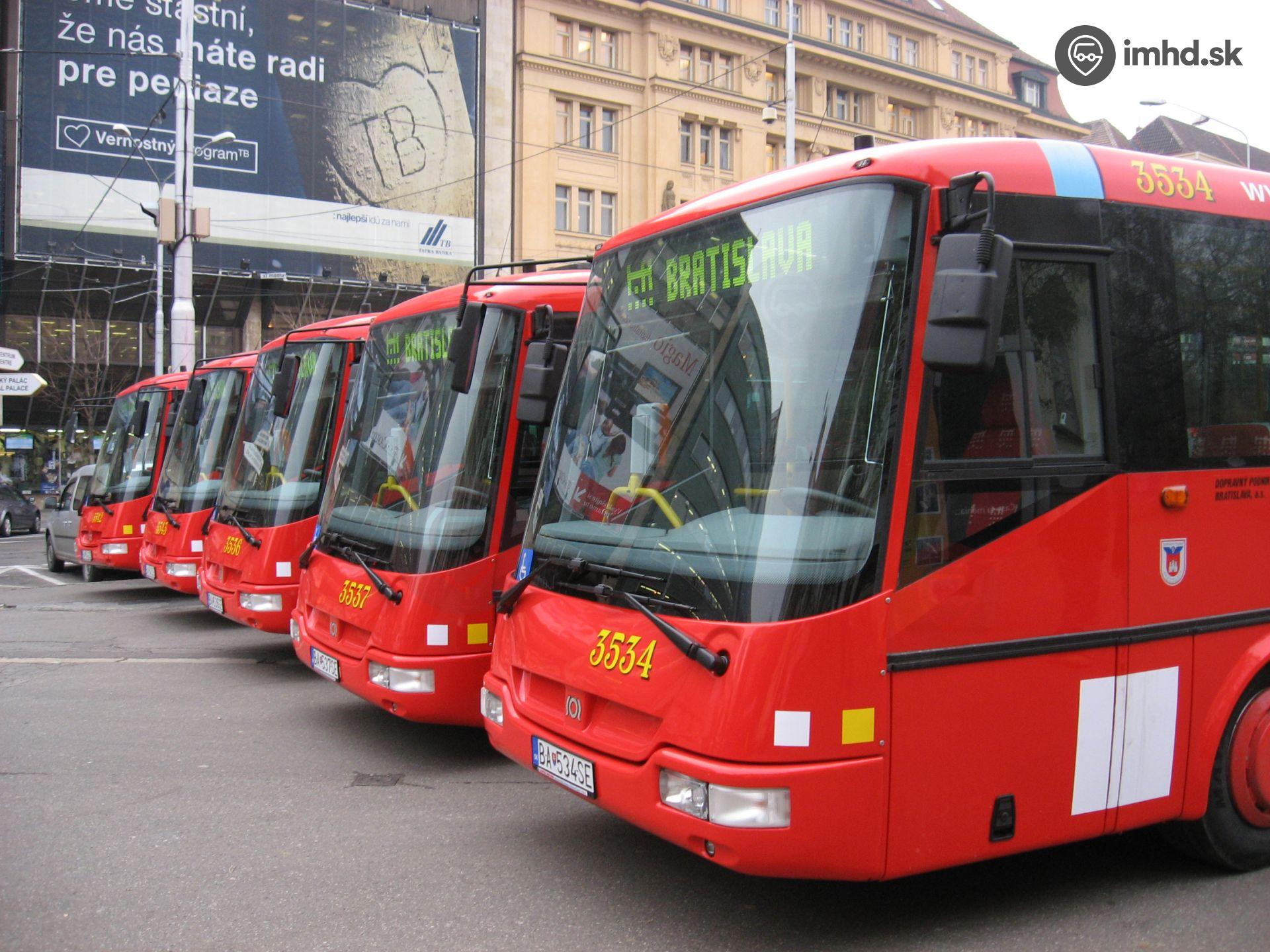 #1069, 3537, linka 51, 50, Riazanská ul., zastávka Polus City Center ...