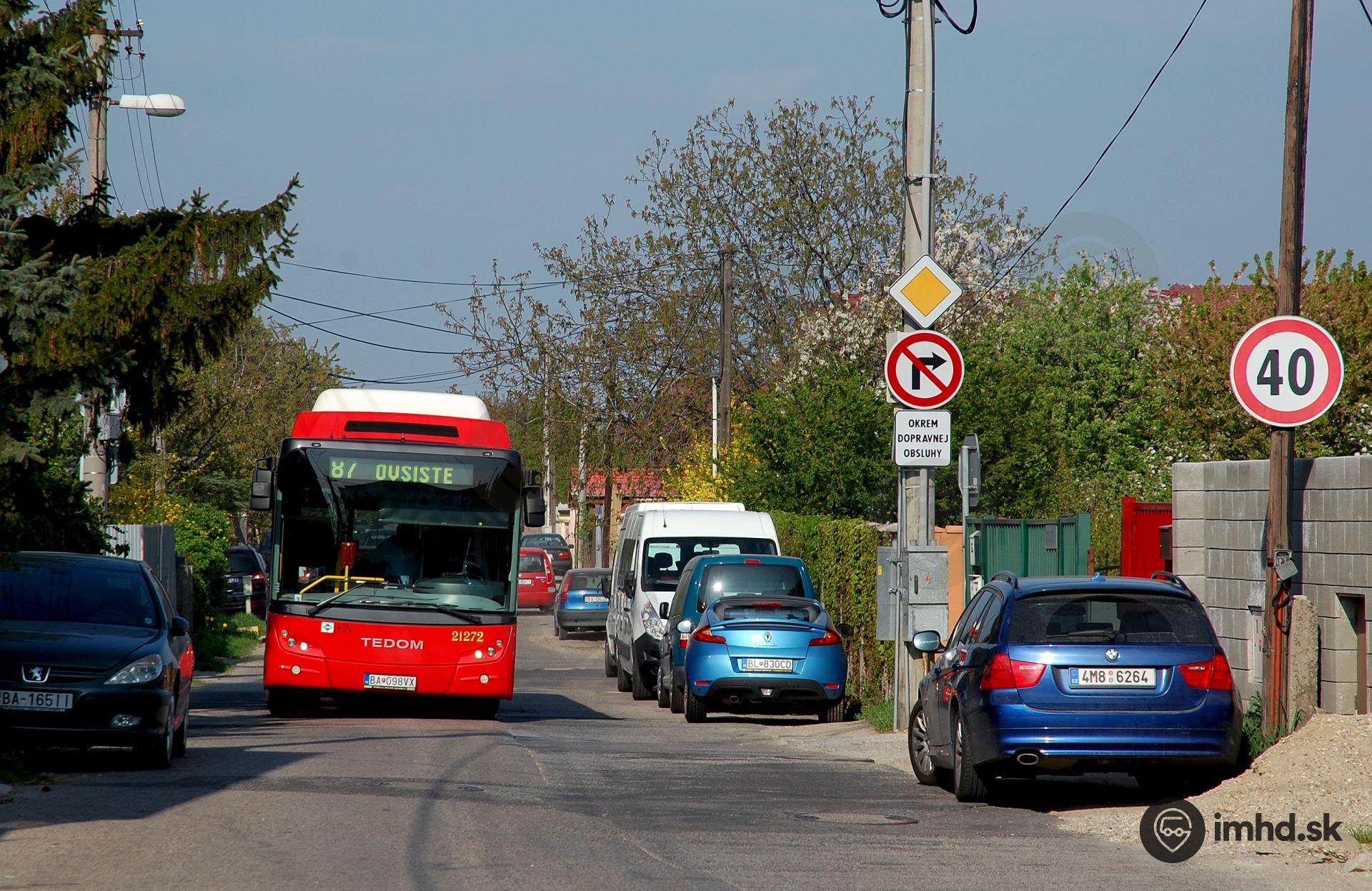 Jednosmerná výluka liniek 67, 78, N70 na Hradskej ulici (1st Jul – 4 Sep 2022) • imhd.sk Bratislava