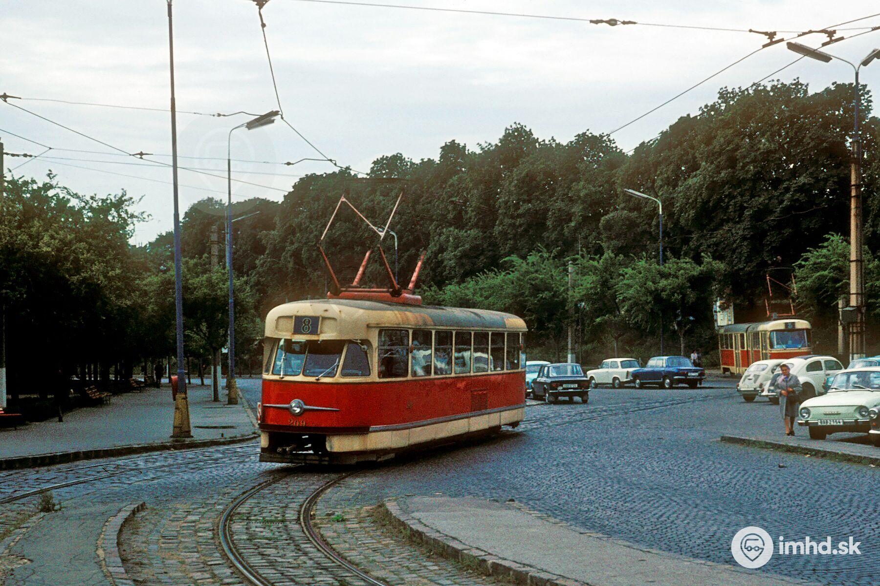 ČKD Tatra T2 #209 • imhd.sk Bratislava
