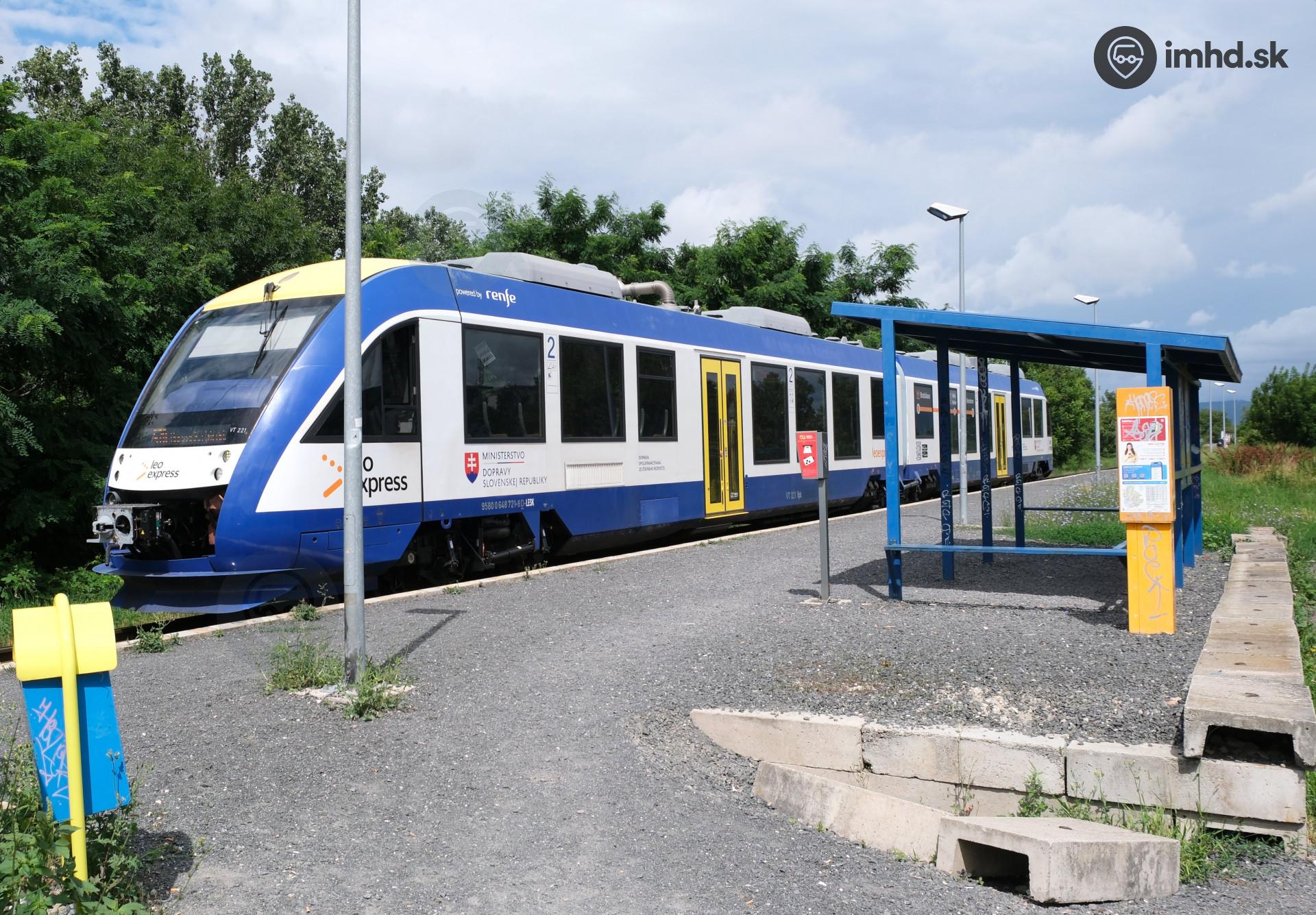 Posledný deň prevádzky dočasnej vlakovej zastávky Bratislava-Vrakuňa • imhd.sk Bratislava