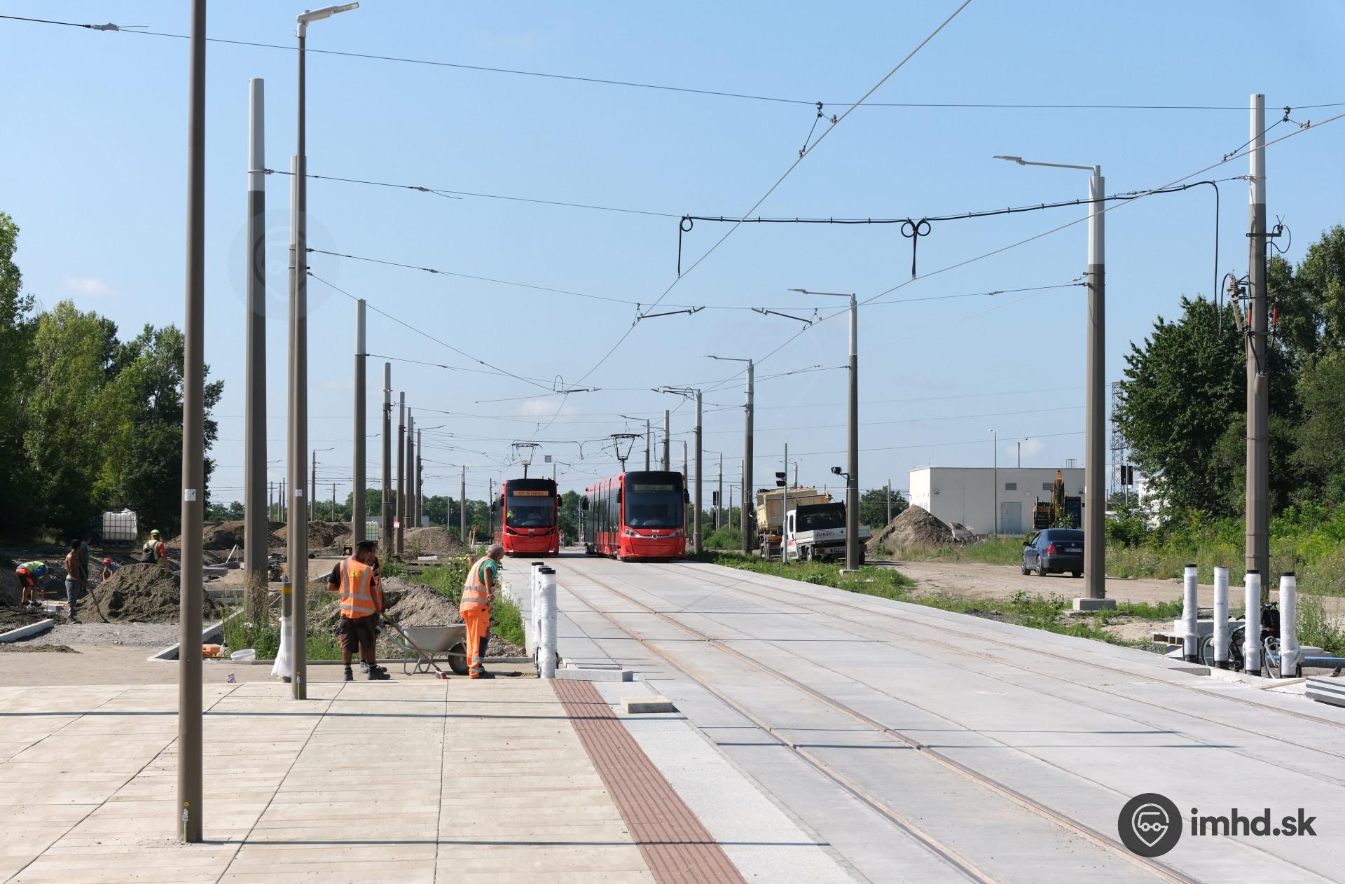[Bratislava] Električka v Petržalke, II. etapa / Petržalka Tramway, II phase | Page 445 ...