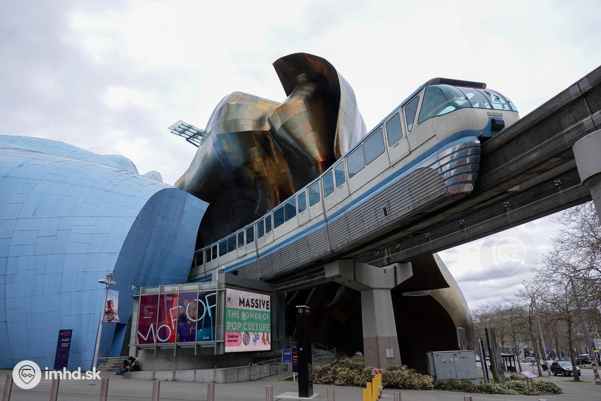 Seattle Center Monorail bol postavený v rokoch 1961 - 1962 pre výstavu ...