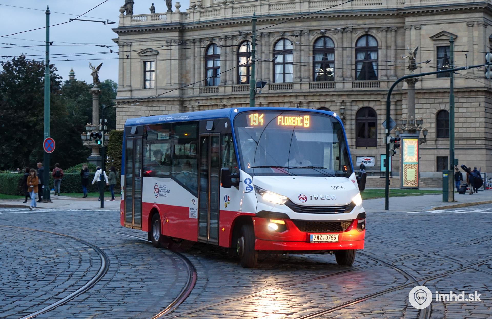 Minibus SKD Stratos LF38 • imhd.sk Zvolen